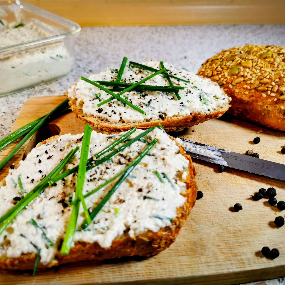 Easy Cashew Cream Cheese - Planet Plantastic